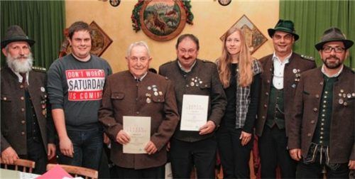 OVB Heimatzeitungen | Große Ehre für treue Schützen