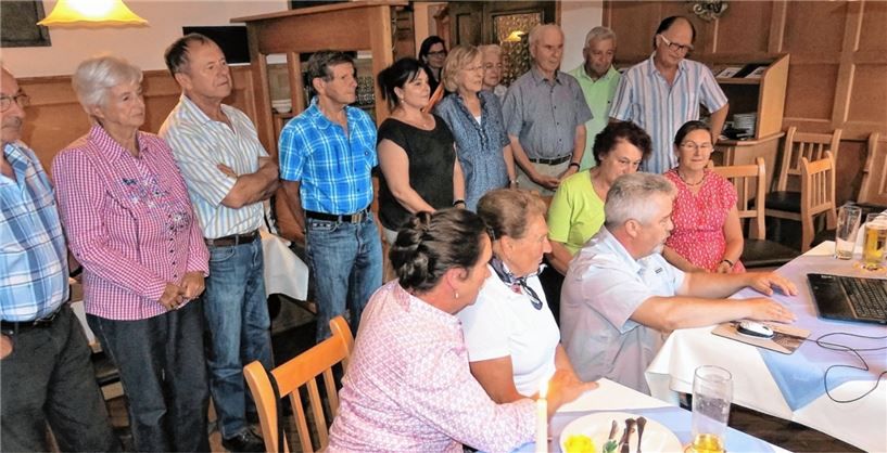 OVB Heimatzeitungen | Kofferlmarkt-Premiere war ein Renner