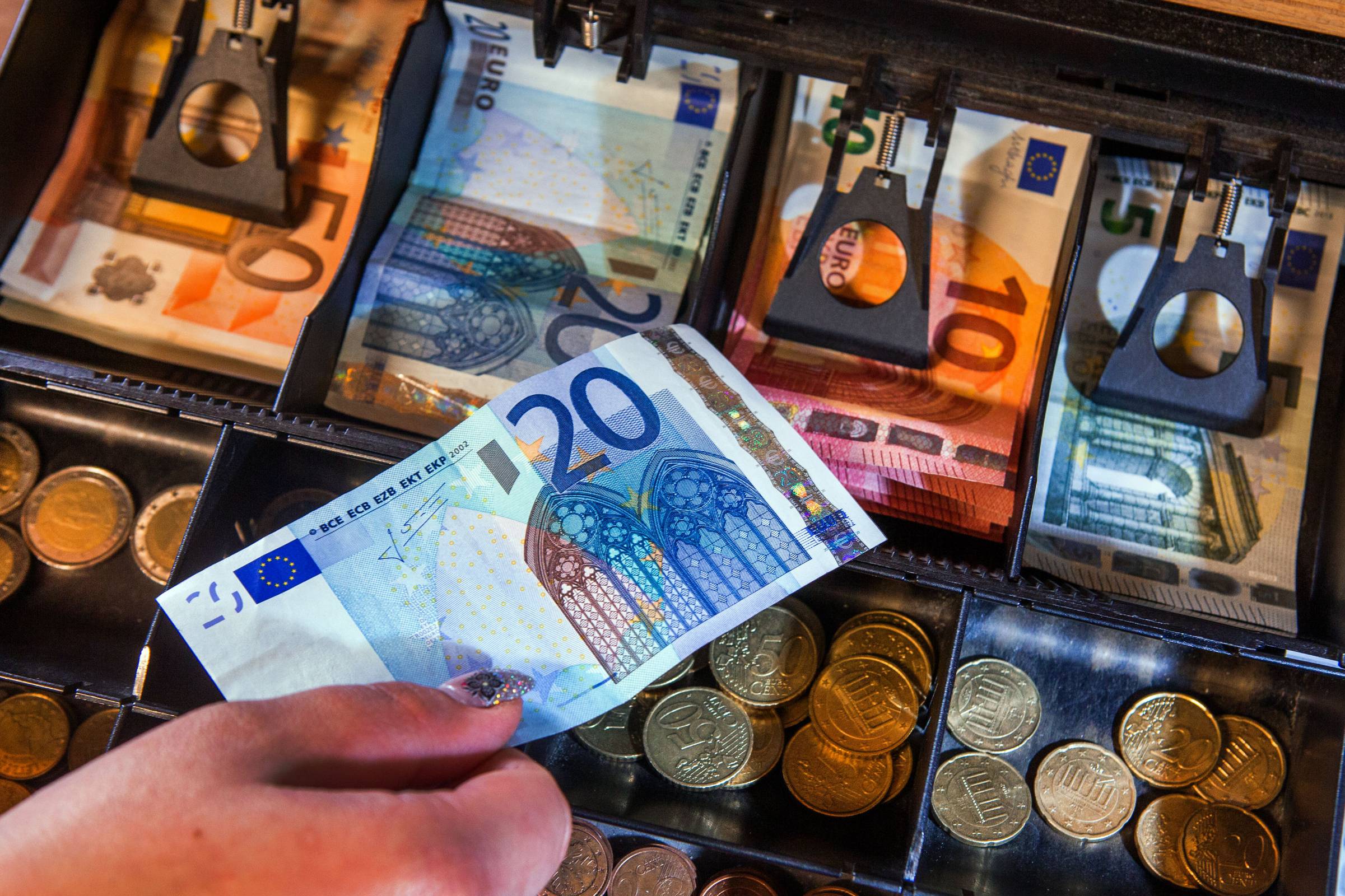 OVB Heimatzeitungen | Barzahlungen sind schneller und billiger