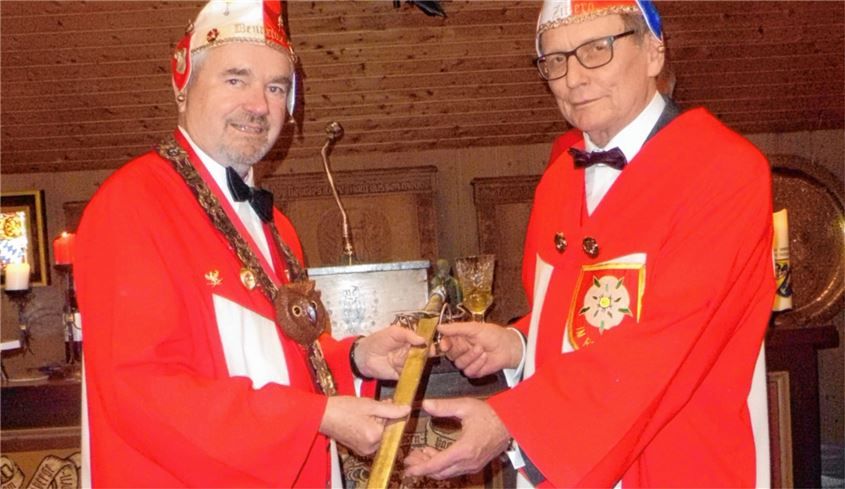 OVB Heimatzeitungen | Neuer Ritter für die Schlaraffen