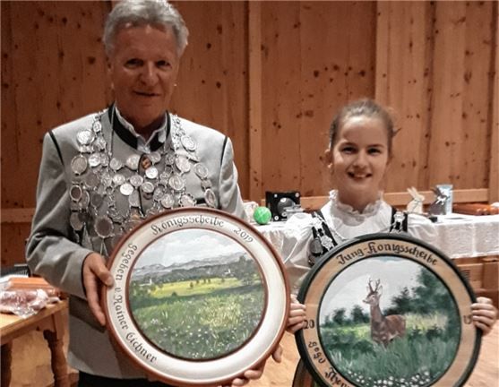 OVB Heimatzeitungen | Königswürde für Andreas Sigl und Elea Janker