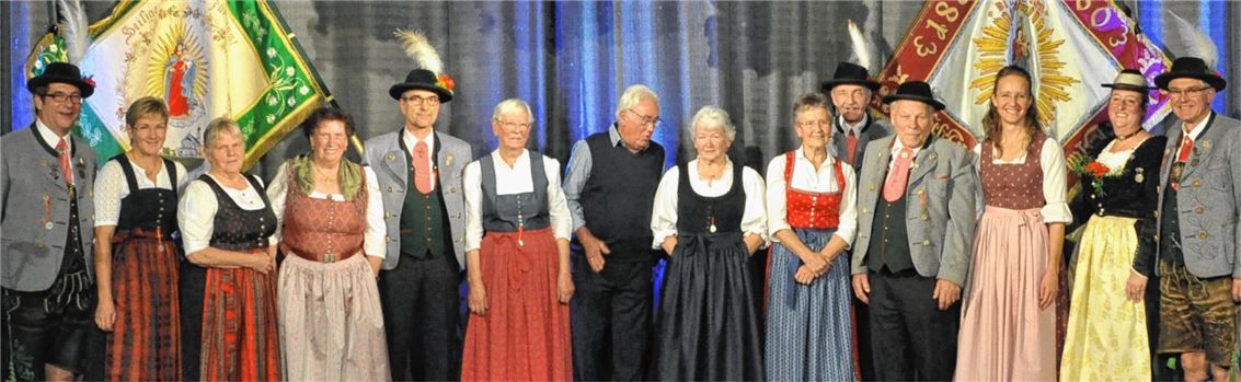 OVB Heimatzeitungen | Rosenheimer Trachtenverein ehrt seine Mitglieder