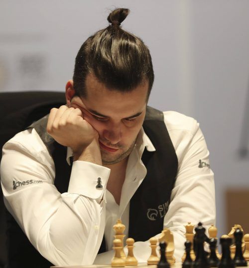 OVB Heimatzeitungen | Schach-WM: Herausforderer wie ein Anfänger