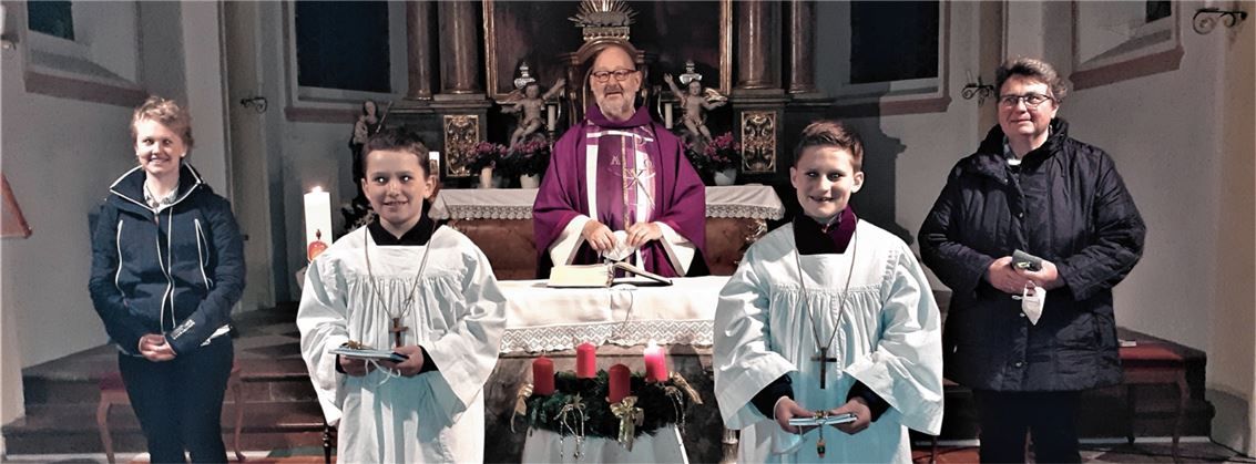 OVB Heimatzeitungen | Kuratiegemeinde freut sich über zwei neue Ministranten