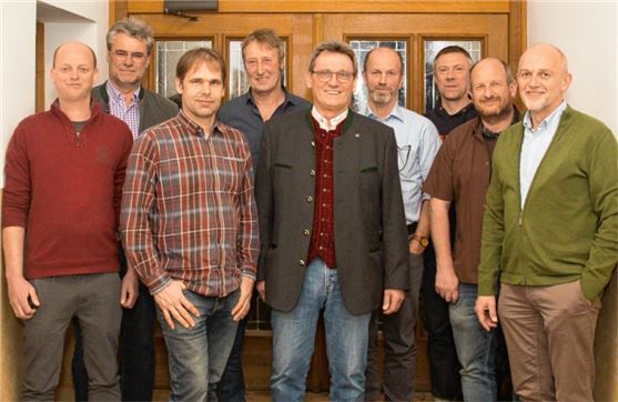 OVB Heimatzeitungen | Peter Moser bleibt Obermeister der Rosenheimer ...