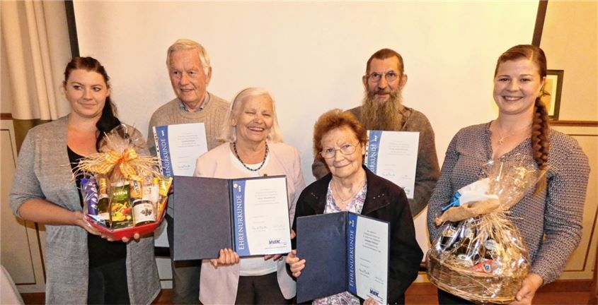 OVB Heimatzeitungen | Neues Führungsduo ehrt treue Mitglieder