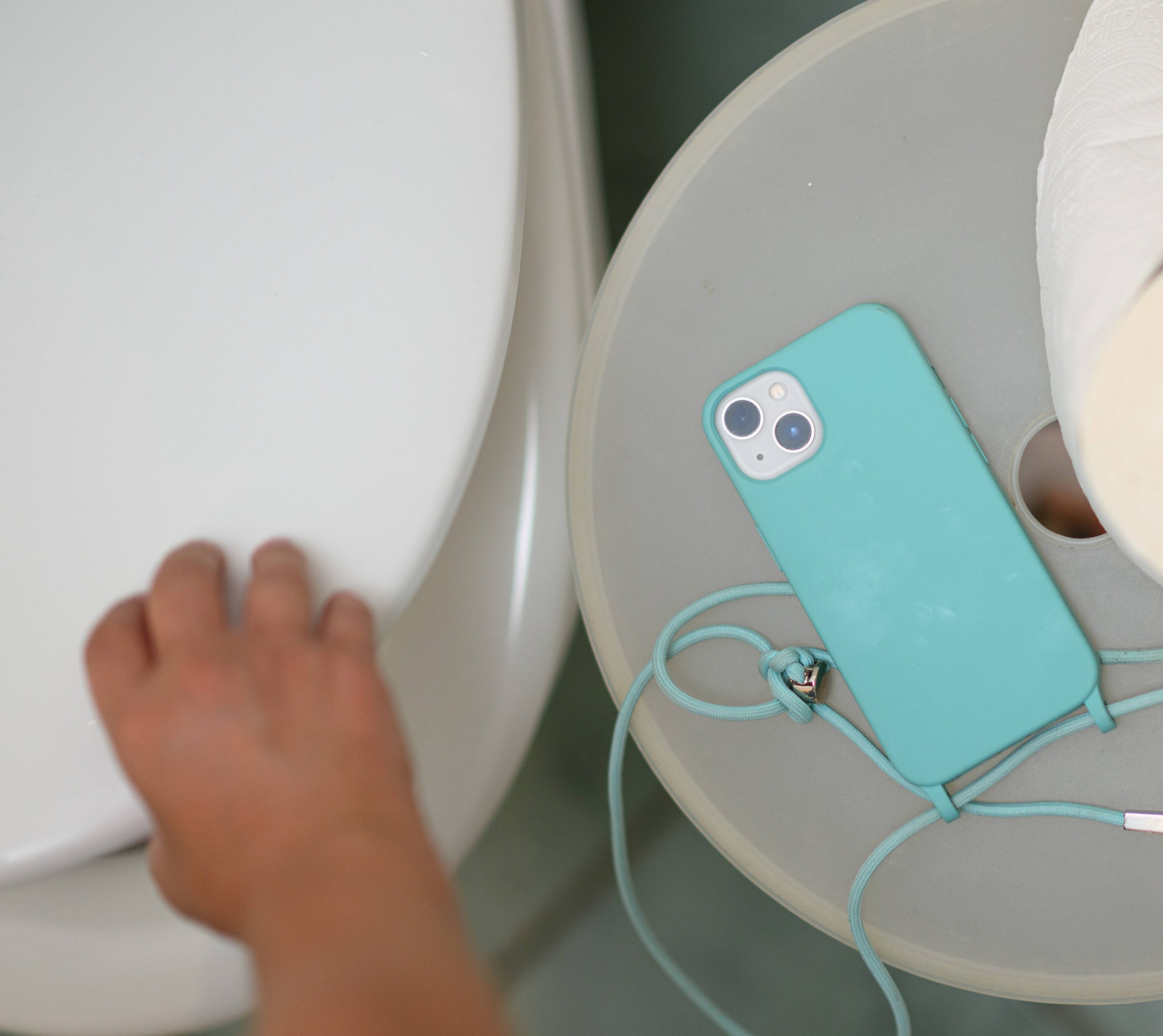 OVB Heimatzeitungen | Jeder Zweite nimmt sein Handy mit auf die Toilette