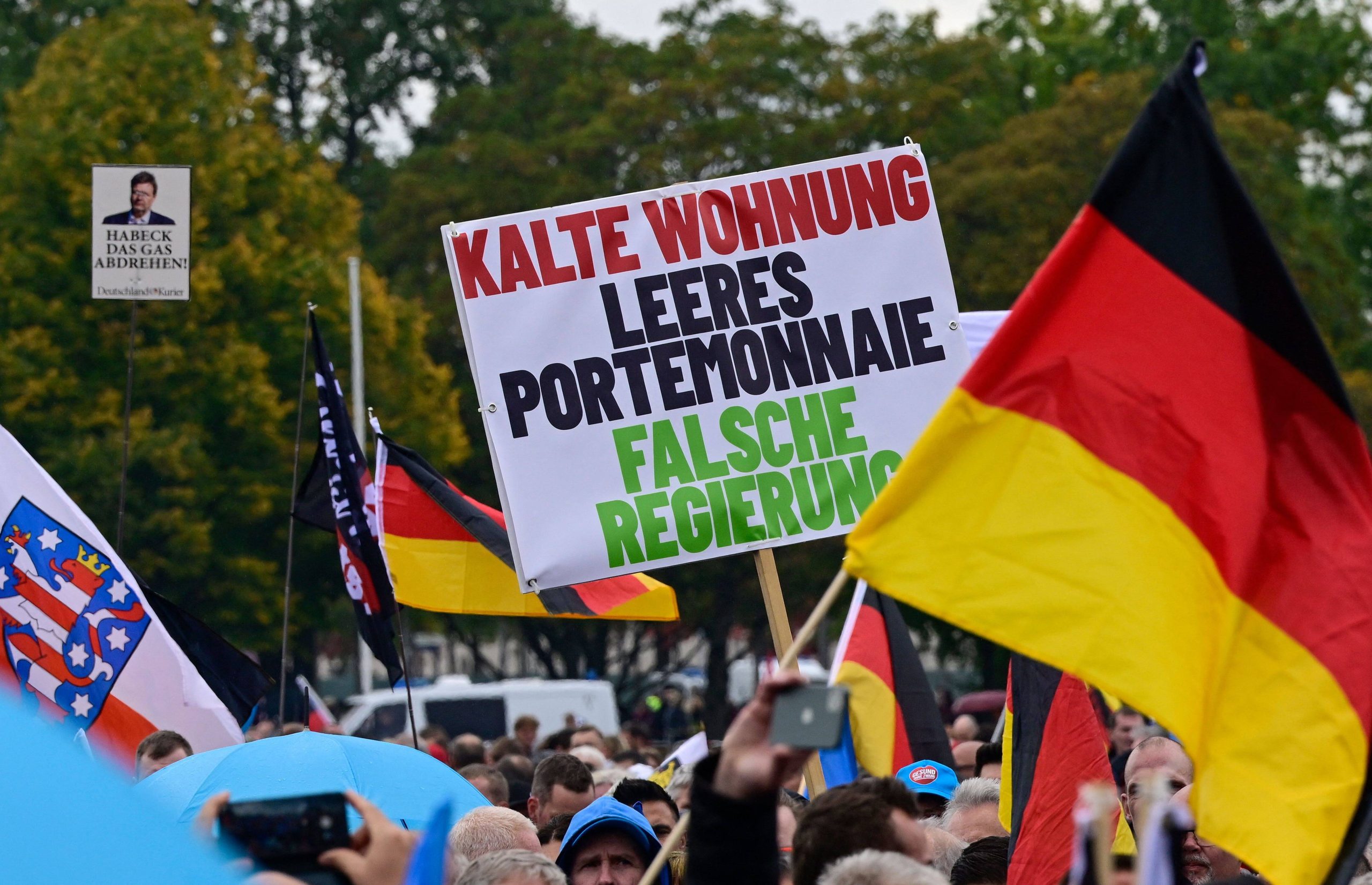 OVB Heimatzeitungen | 10 000 protestieren gegen Bundesregierung