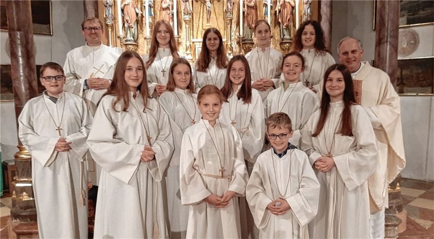 OVB Heimatzeitungen | Zwei neue Ministranten in der Pfarrei Ranoldsberg