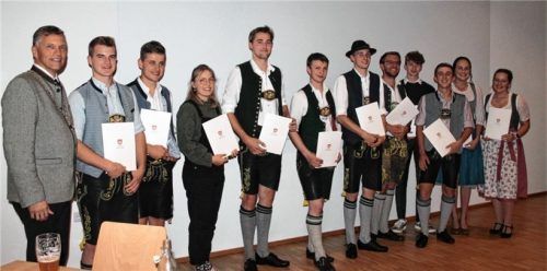 OVB Heimatzeitungen | Stolz auf schulische Leistungsträger