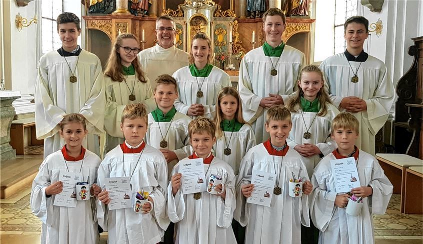 OVB Heimatzeitungen | Fünf neue Ministranten in Götting