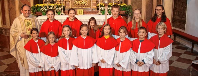 OVB Heimatzeitungen | Neue Ministranten in Neumarkt-St. Veit