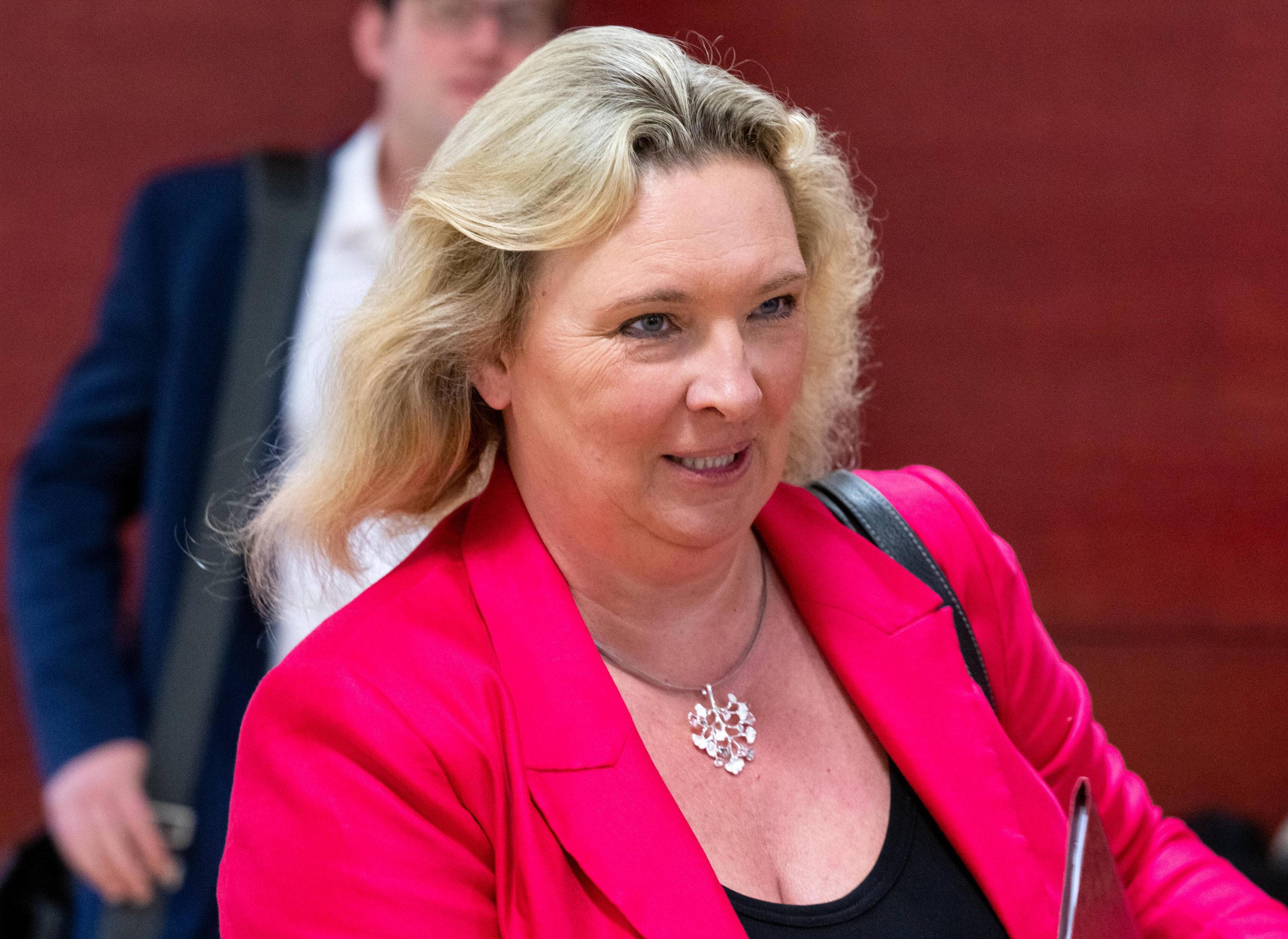 OVB Heimatzeitungen | Ex-Ministerin Schreyer macht Krebserkrankung ...