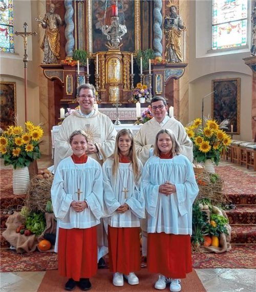 OVB Heimatzeitungen | Pfarrei nimmt neue Ministranten auf