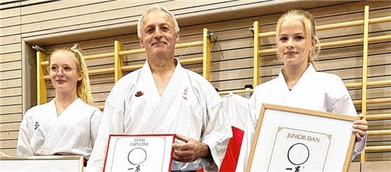 OVB Heimatzeitungen | Richard Schalch besteht siebten Dan