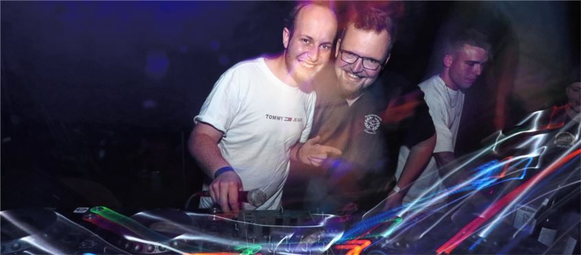 OVB Heimatzeitungen | Knapp 1000 feierten bei Hot Fire Night