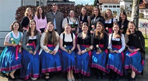 OVB Heimatzeitungen | Eggstätter Dirndlschaft wählt neues Führungsteam