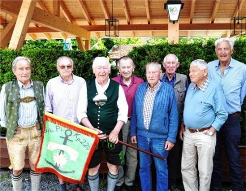 OVB Heimatzeitungen | Kameradschaftstreffen 60 Jahre nach der Entlassung