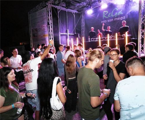 OVB Heimatzeitungen | Sommerliche Open-Air-Party