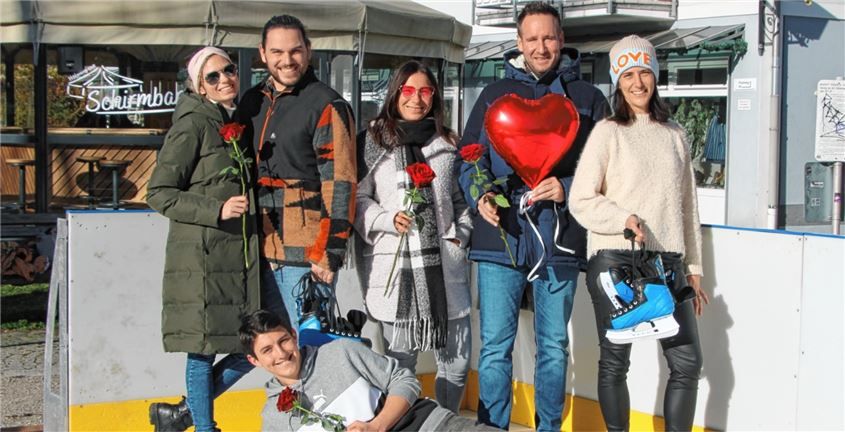 OVB Heimatzeitungen | Valentinstag auf dem Eis: Romantik und Show in ...