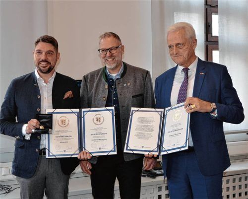 OVB Heimatzeitungen | Ehre für politische Lebenswerke